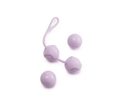 Women Are Wearing Kinky Jiggle Balls Under Their Clothes To Spice Up