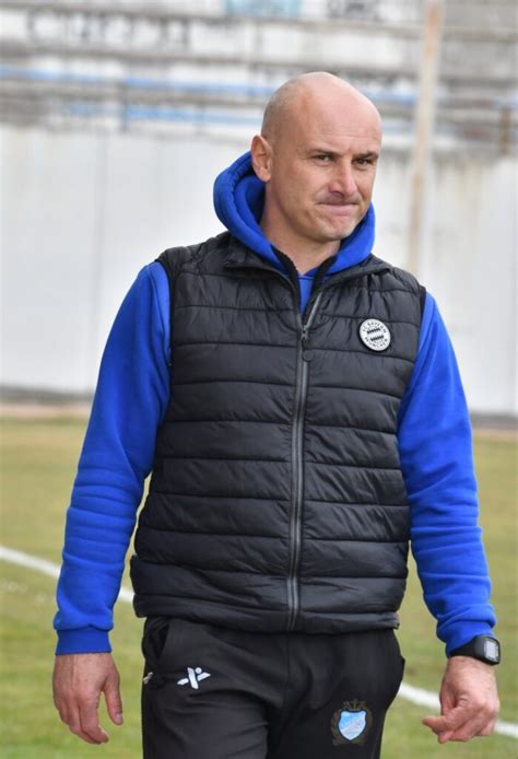 Regoje Na Izlaznim Vratima Slavije Sport East