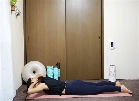【頬のえくぼ、じゃなくて…】ヘルシーさの象徴！？憧れの「ヴィーナスのえくぼ」の作り方とは ヨガジャーナルオンライン