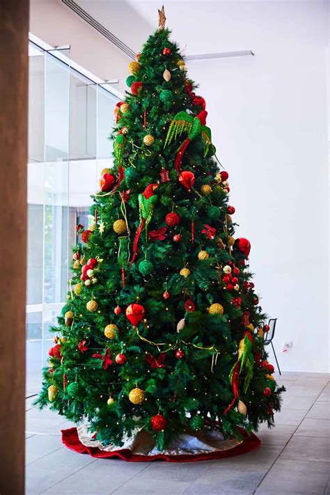 Unreal Christmas Trees Image Gallery Trees Decorations Lighting
