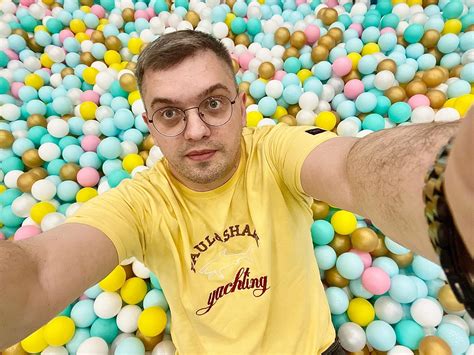 💰Ты либо хороший и удобный для всех либо богатый Каждый день мы