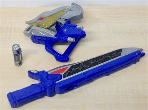 Power Rangers Dino Charge Gold Ptera Saber And Ptera Morpher £2999