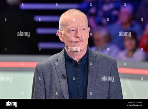 Six Time World Champion Steve Davis Speaks With The Bbc Ahead Of The