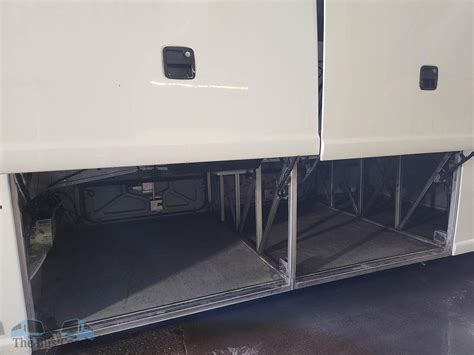 Used 2007 Mci E4500 For Sale In Oh