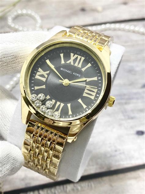 Часы наручные женские кварцевые с плавающими кристаллами купить с доставкой по выгодным ценам