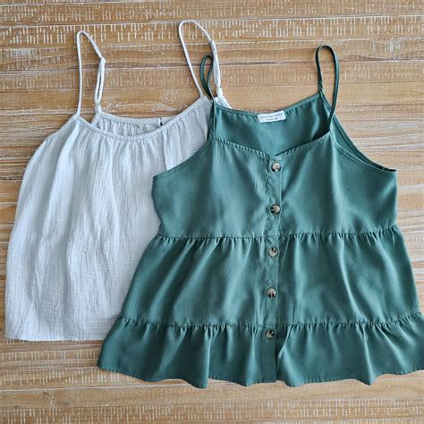 Bundle Womens Spaghetti Strap Crop Tops Size M Depop