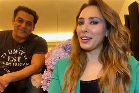 Iulia Vântur a petrecut Paștele în România fără Salman Khan Fericită