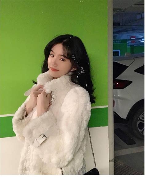 그레이스픽 여성 인조 모피 양모 롱 코트 하이넥 밍크 롱자켓 세련되고 고급스런 어반룩 포켓 달린 밍크코트 직장인 오피스룩