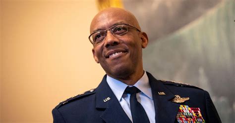 Trump Licencie Le Général Charles Q Brown En Tant Que Président Des