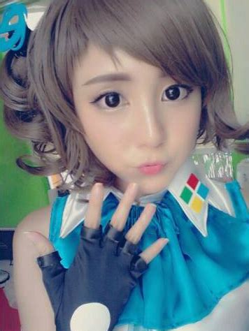 Making Internet Explorer Into An Anime Sex Object Seems Weird And Unhelpful Making Internet Explorer Into An Anime Sex Object Seems Weird And Unhelpful