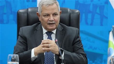 استعدادا للانتخابات الرئاسية توفير سيارات مياه صالحة للشرب بجوار مقار