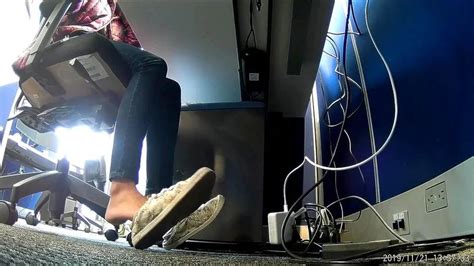 Shoeplay Porn Candid Feet And Sandals Videos Spankbang