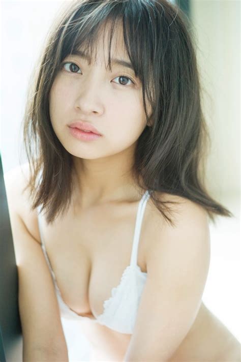 スパガ 渡邉幸愛、下着姿も披露 “大人セクシー”に挑戦の1st写真集が11月20日発売 Girlsnews