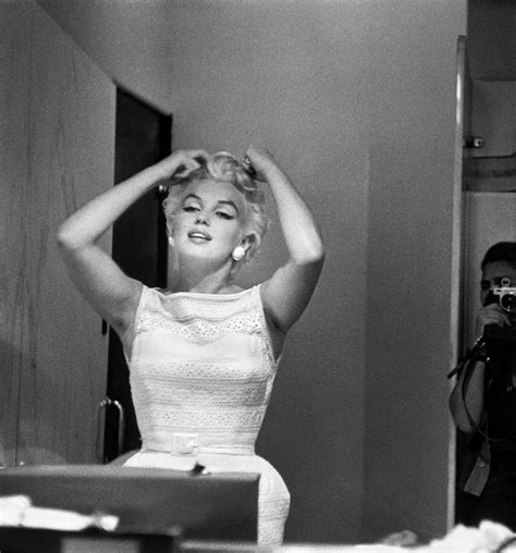 25 Wonderfully Intimate And Candid Photos Of Marilyn Monroe Taken By