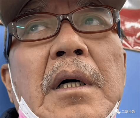 李立群分享就医过程，脸色非常不好，疑似和美女一起饮酒过度视频平台社交