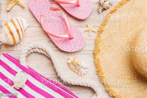 여름 방학 개념 플랫 레이 해변 액세서리와 수건 상단보기 텍스트를위한 공간 여행 개념 0명에 대한 스톡 사진 및 기타 이미지 0명 Hurricane Sandy 개념