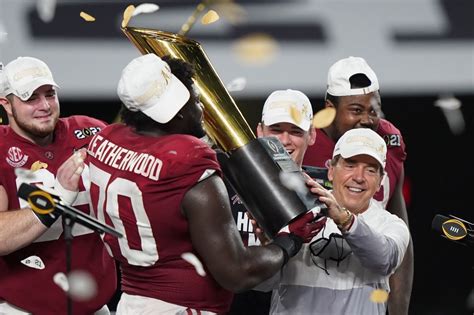 College Football Playoff Alabama Rolls Past Ohio State To Win 6th