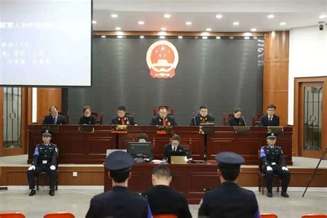 全省首例“套路贷”涉黑案审理背后的故事澎湃号·政务澎湃新闻 The Paper