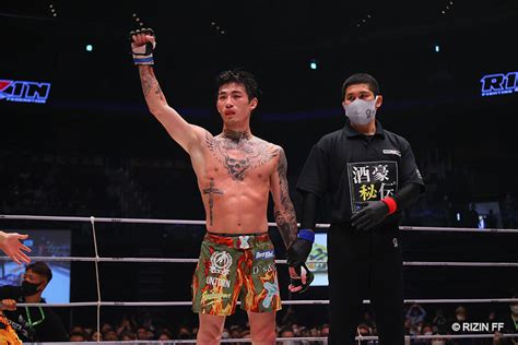 【rizin】平本蓮、2対1判定で初勝利 怪物くん鈴木博明にスタンドで上回る Encount