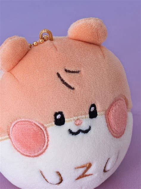 [잡담] 성한빈 인형 진심 개잘뽑음 너무 귀여워 인스티즈 Instiz 연예 카테고리