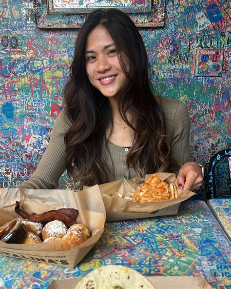 Isabelle 🇵🇭 Columbus Oh Isabelleeatz • Instagram Photos And Videos