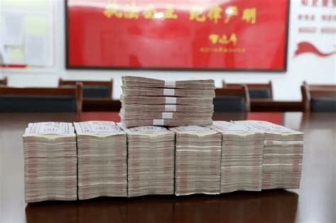 江津警方破案退赃，现场向18名受骗老人返还66万元！林某资金诈骗