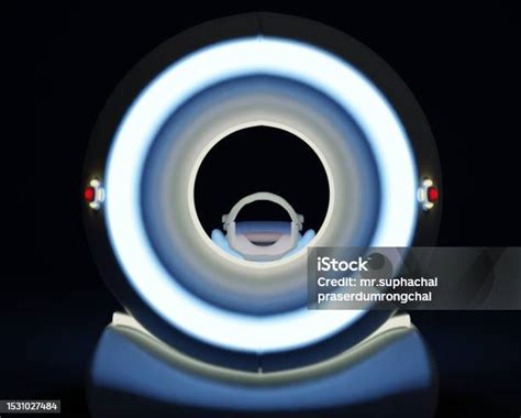Mri Scanner의 뒷면 병원 3d 렌더링의 자기 공명 영상 장치 의료 장비 및 건강 관리 배경 3d 스캔에 대한 스톡 사진