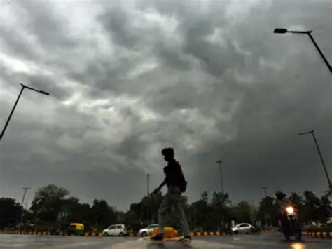 Delhi Ncr Weather नोएडा गाजियाबाद में इतने दिन होगी लगातार बारिश