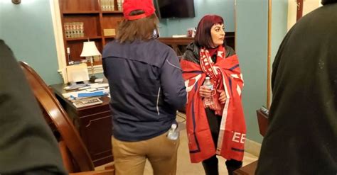Jan 6 Rioter Who Entered Pelosis Office Gets Probation