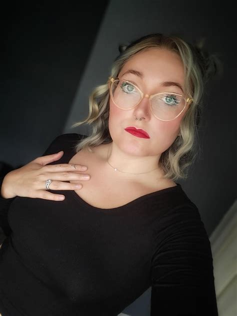 Hypnotic Goddess Eden Rfindom