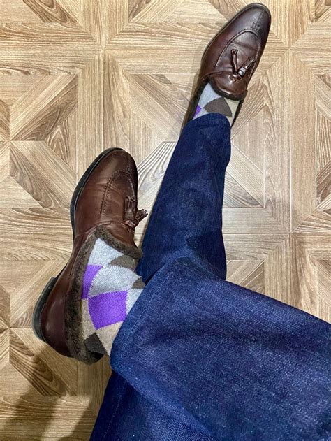 Лофер, цветные носки , джинсы | Loafers men, Dress shoes men, Men dress