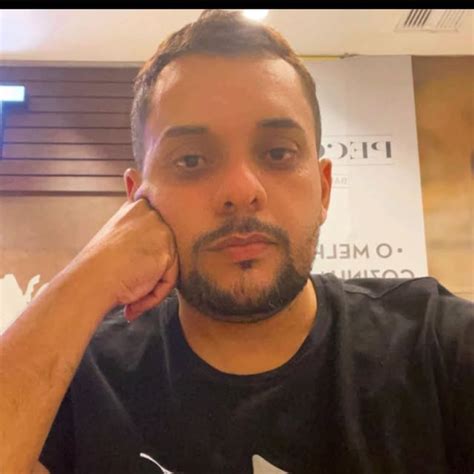 Fernando Aguiar Aguiar Fernando Aguiiar • Threads Say More