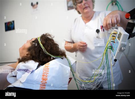 Woman Undergoing Electroencephalogram Eeg Hi Res Stock Photography And Images Alamy