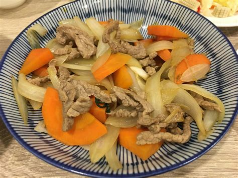 洋蔥炒牛肉絲 By Lien 清淡料理試做 愛料理