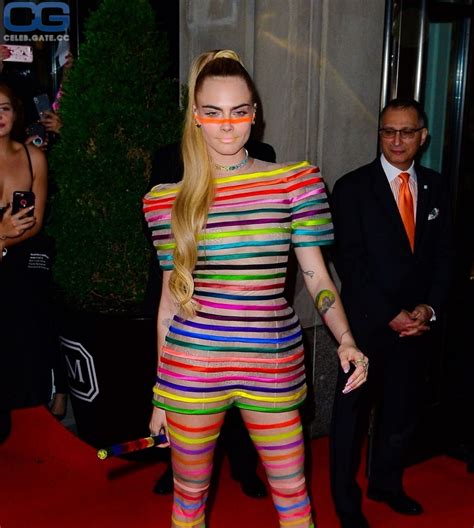 Cara Delevingne Nackt Nacktbilder Playboy Nacktfotos Fakes Oben Ohne