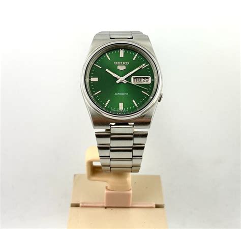 Seiko 5 Green Dial Day Date CAL Seiko 7009 Homem Catawiki