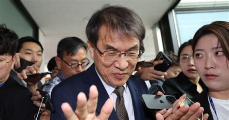 ‘특혜채용 감사 거부 선관위원 전원 검찰에 고발