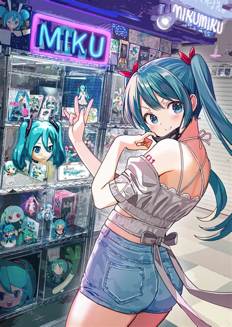 Hatsune Miku Yuki Miku Sakura Miku Hachune Miku Yuki Miku And 4 More Vocaloid And 5 More