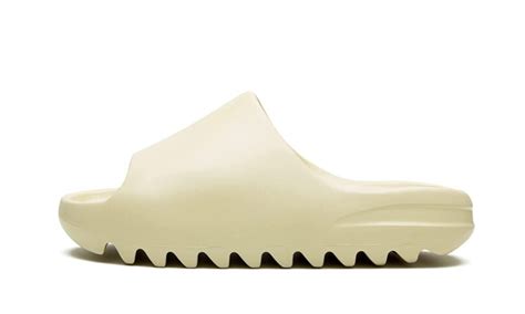 Yeezy Slides Bubble