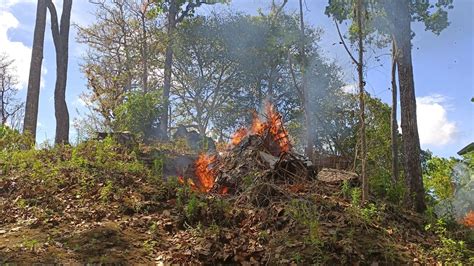 မောခီးကျေးရွာအနီး စစ်ကောင်စီတပ်စခန်းက သိမ်းဆည်းရမိသည့် လက်နက်ခဲယမ်းများ ဓာတ်ပုံ