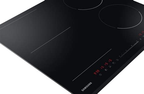 Варочная поверхность Samsung NZ64R3747BK черный
