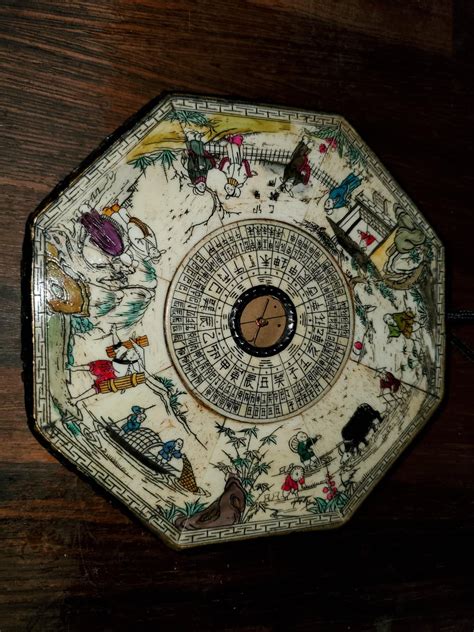 Found This Odd Compass Type Thing Rthriftstorehauls