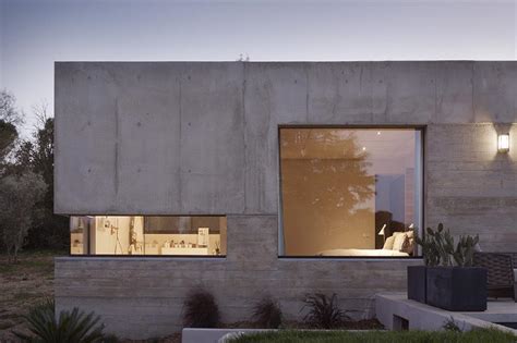 Concrete Architecture
