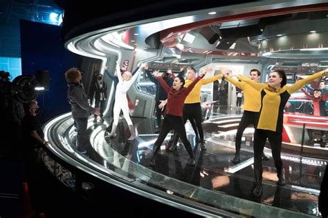 Pin By Marie Schwarzl On Star Trek Universe Star Trek Star Trek