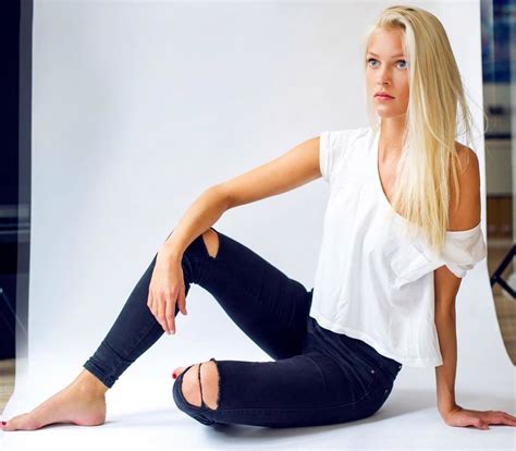 Serlina Hohmanns Feet