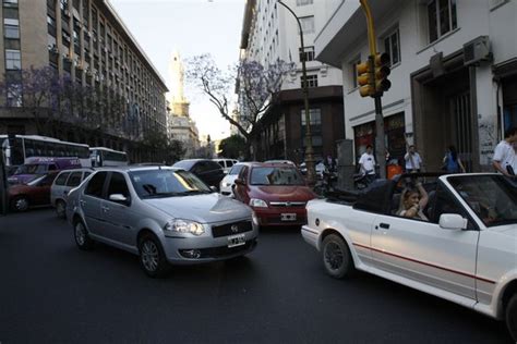 Varios Barrios Porteños Continúan Con Cortes De Luz