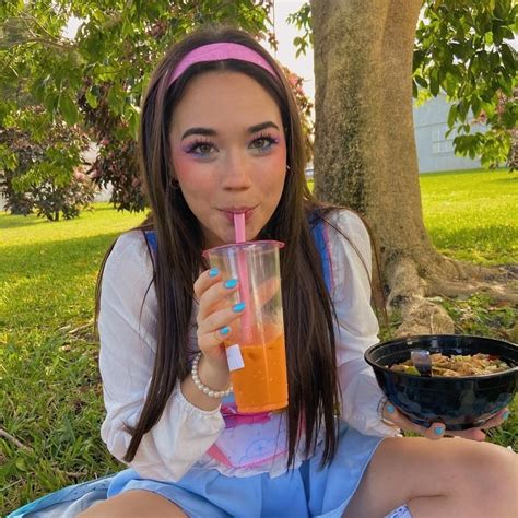 Image Of Sofia Gomez