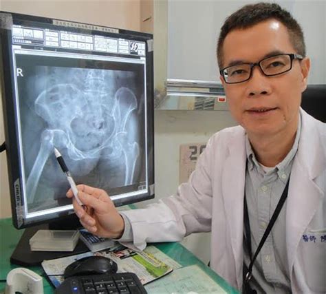 賴床有理！睡醒急著下床易跌倒骨折 華人健康網 專業即時優質的健康新聞及資訊分享平台業即時優質的健康新聞及資訊分享平台