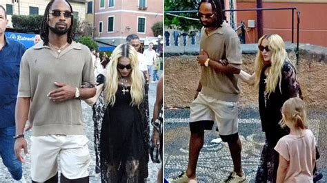 Madonna U Fotografua Me Të Dashurin E Saj Të Ri Akeem Morris 37 Vjet