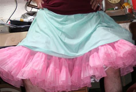 Green Skirt Spread Wide Mellisar Flickr